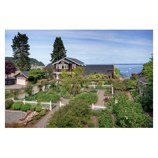 Coastal Stunner - Front Garden - Beach Style - Exterior - Seattle - by ...
