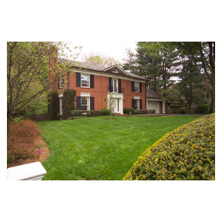 Colonial Gem - Traditional - House Exterior - Louisville - by The Lee W ...