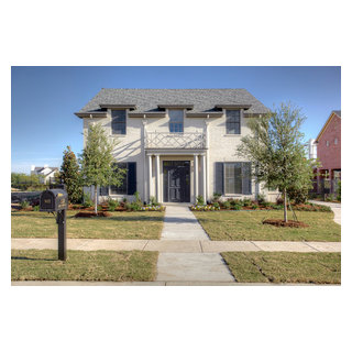 Colonial Home - Traditional - Exterior - Dallas - by Bannister Custom ...