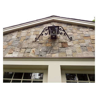 Colonial Style Ranch with Dry-Fit Natural Stone Accents - Traditional ...