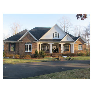 Comfortable Living - Traditional - Exterior - Detroit - by Morcom ...