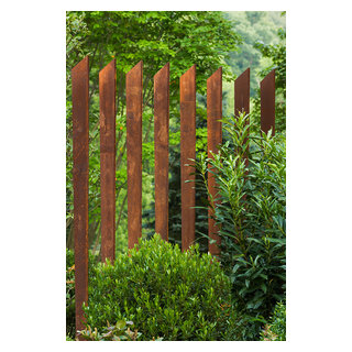 Cor-Ten Cattails Sculptural Fence - Contemporary - Landscape ...
