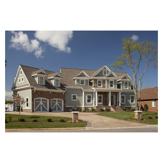 Custom Home- Front View - Casa de campo - Fachada - Otras zonas - de T ...