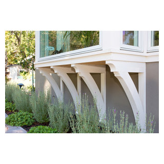 Custom support brackets for bay window - Craftsman - Exterior - San ...