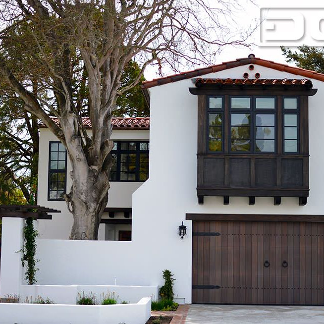Colonial Style Garage - Photos & Ideas | Houzz