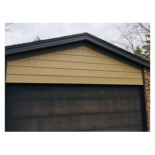 Diamond Kote siding, aluminum Dark bronze soffit and gutters - Exterior ...