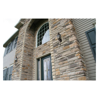 Dry Stack Stone Siding for Home Exterior Accents - Traditional ...