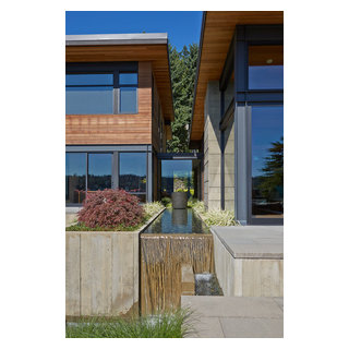 Eastlight - Modern - Exterior - Seattle - by McClellan | Tellone | Houzz