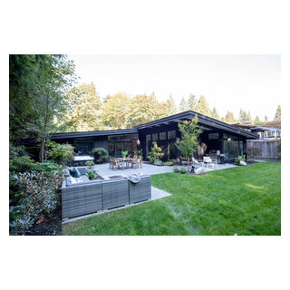 Edgemont | North Vancouver - Midcentury - Exterior - Vancouver - by ...
