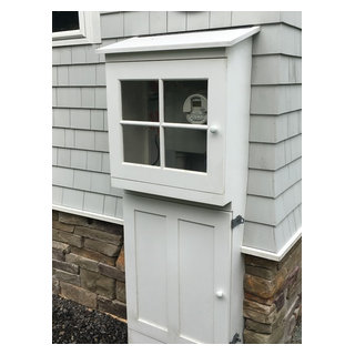 Electric meter cabinet - Farmhouse - Exterior - Burlington - by Zachary ...