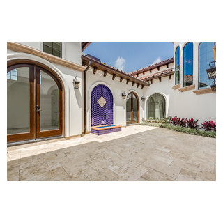 Enclave - Klassisch - Häuser - Houston - von R&W Stone, Inc. | Houzz