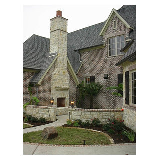 English Cottage with Courtyard - Farmhouse - Exterior - Dallas - by Ron ...