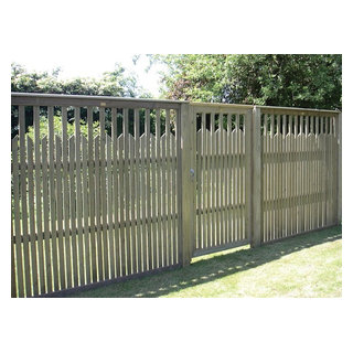 English Garden Fence - Contemporary - House Exterior - New York - by ...