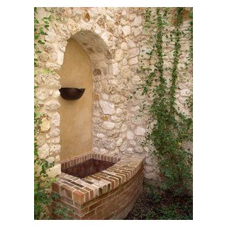 Entry Foyer Fountain - Mediterranean - Exterior - Austin - by Rick O ...