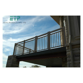 ETP Metals Aluminum Picket Railing - Contemporain - Façade - Toronto ...