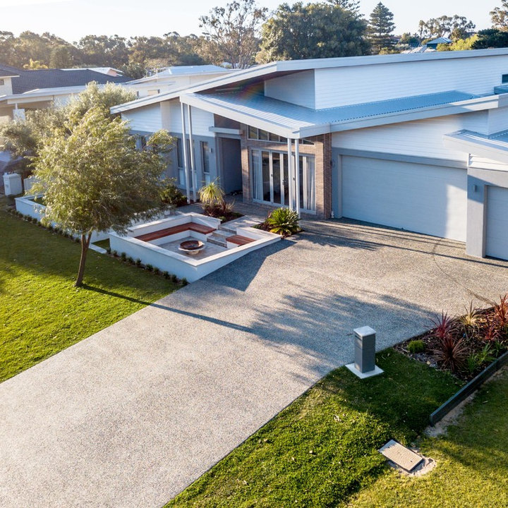 75 Beautiful Exposed Aggregate Driveway Home Design Ideas & Designs ...