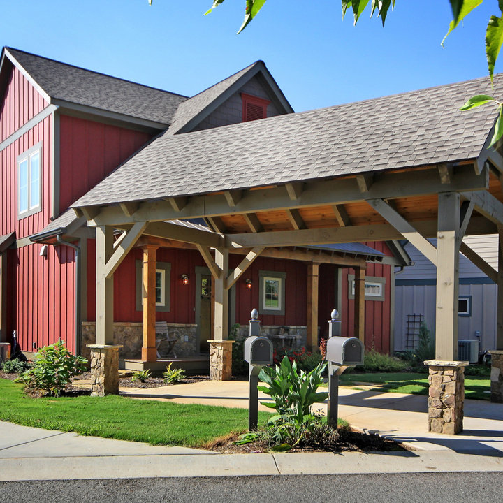 75 Farmhouse Red Exterior Home Ideas You'll Love - August, 2025 | Houzz