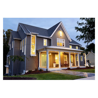 Farmhouse - Farmhouse - Exterior - Raleigh - by Frazier Home Design | Houzz