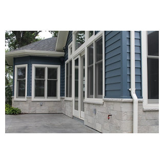 Fond du Lac Castle Rock Natural Stone Veneer Exterior Wainscoting ...