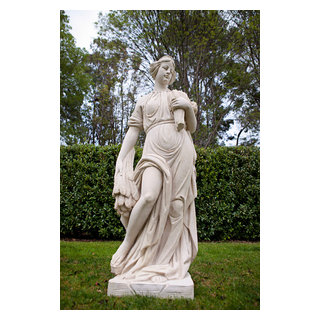 Four Seasons Fall Statue - Medium - Classique - Façade - Miami - par ...
