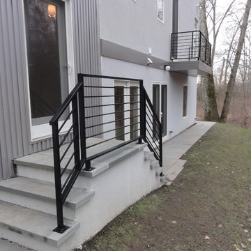 Horizontal Porch Railings - Photos & Ideas | Houzz