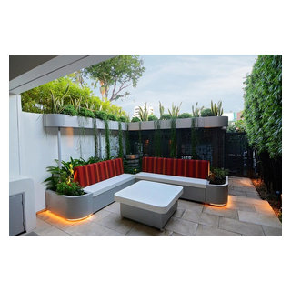 Funky Urban Lounge - Modern - Exterior - by OUTHOUSE design | Houzz