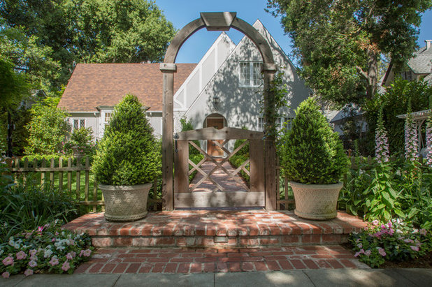 Tour 5 Gorgeous California Gardens