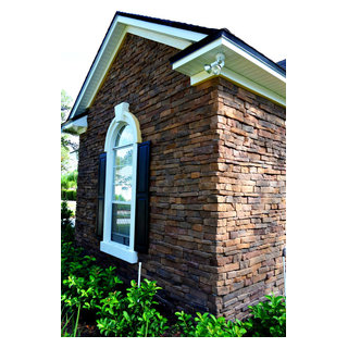 garage addition - Traditional - Exterior - Jacksonville - by BeeTree ...