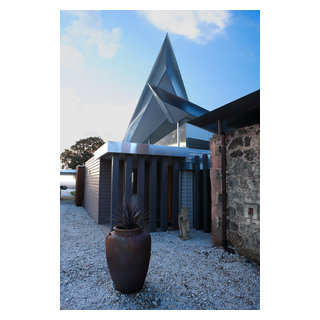 Goldfields Ruin - Contemporary - House Exterior - Melbourne - by ...