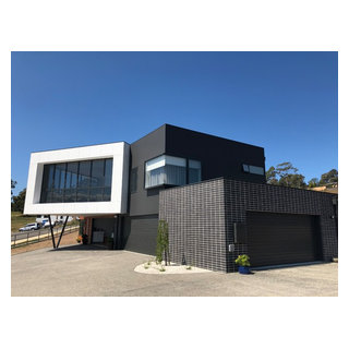 Graphite Stack Bond Bricks - Swain Constructions - Modern - House ...