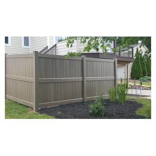 Green Teak Vinyl Fence Installation - Exterior - Detroit - by T. Buell ...