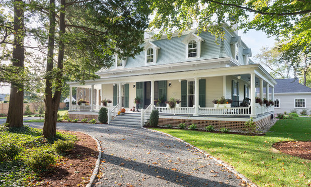 Houzz Tour: Pride Restored to a Historic Rhode Island Home