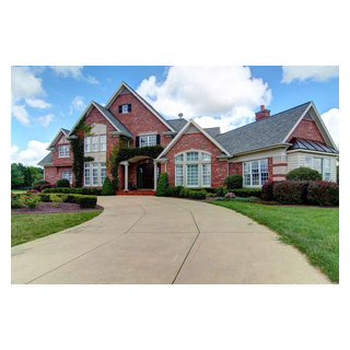 Home Staging of Owner Occupied Home - Traditional - Exterior - Chicago ...