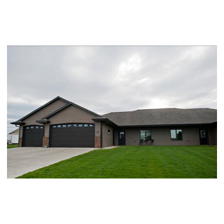 Homes - Traditional - Exterior - Other - by Hawk Construction | Houzz