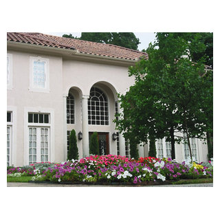 Italian Renaissance Style Home and Gardens - Mediterráneo - Fachada ...