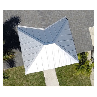 Lake Home - Beach Style - Exterior - Orlando - by Gold Key Roofing | Houzz