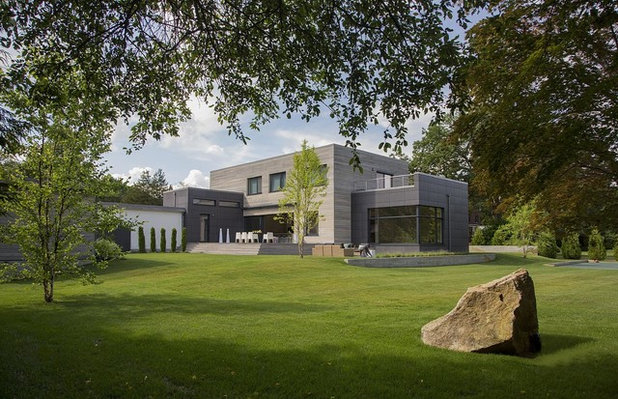 Energy Efficiency and a Nod to Midcentury Modernism