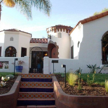 75 White Adobe Exterior Home Ideas You'll Love - July, 2024 | Houzz