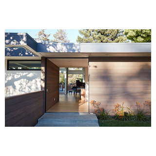 Los Altos New Residence - Midcentury - Exterior - San Francisco - by ...