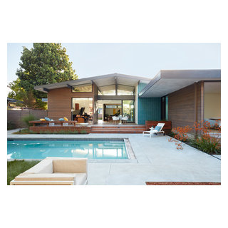 Los Altos New Residence - Midcentury - Exterior - San Francisco - by ...