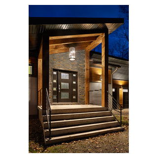 Lyon's Den - Contemporary - Exterior - Toronto - by Tucker Homes | Houzz