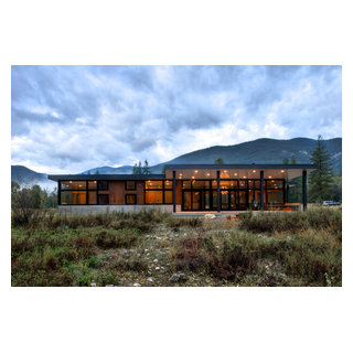 Mazama Ranchero - Contemporary - Exterior - Seattle - by CAST ...