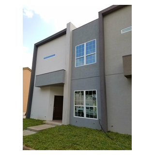 McAllen Town Homes - Minimalistisch - Häuser - Austin - von CS Construction and Development | Houzz