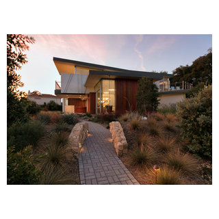 Mesa Contemporary - Contemporary - House Exterior - Santa Barbara - by ...