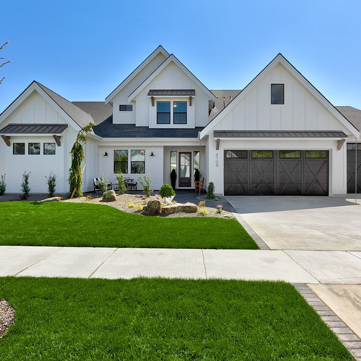 75 Board and Batten Exterior Home Ideas You'll Love - April, 2025 | Houzz