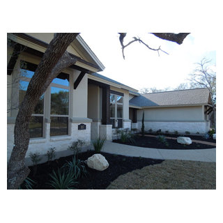 Modern Hill Country - Traditional - Exterior - Austin - by Innovation ...
