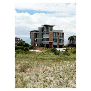 Modern Marvel - Figure Eight Island, NC - Modern - Exterior ...