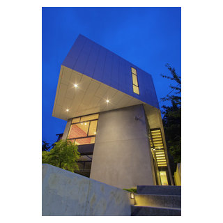 Modern Phinney house - Modern - Exterior - Seattle - by Todd Brickman ...
