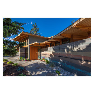 Naramata Bench House | View to Rammed Earth Wall - Contemporary - House ...