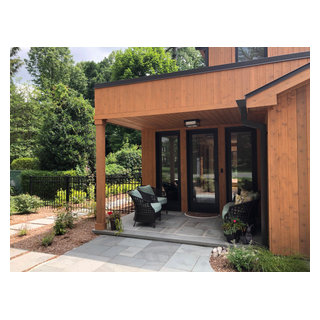 New California Ranch - Exterior - New York - by Rosen Kelly Conway ...